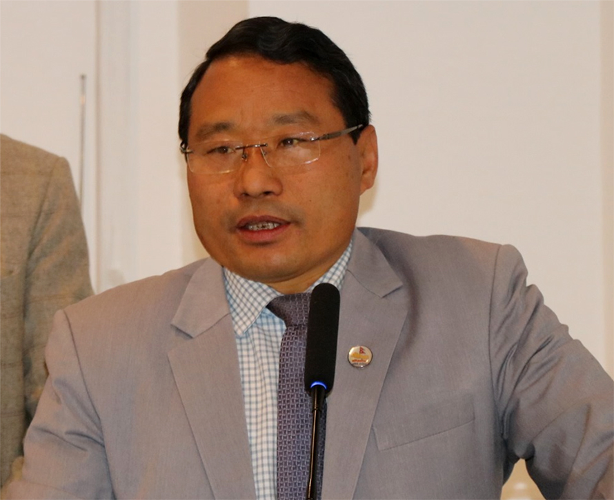 वर्षमान पुनले भने : निर्दोष सावित भए शर्मा नै अर्थमन्त्री बन्नुहुन्छ ...